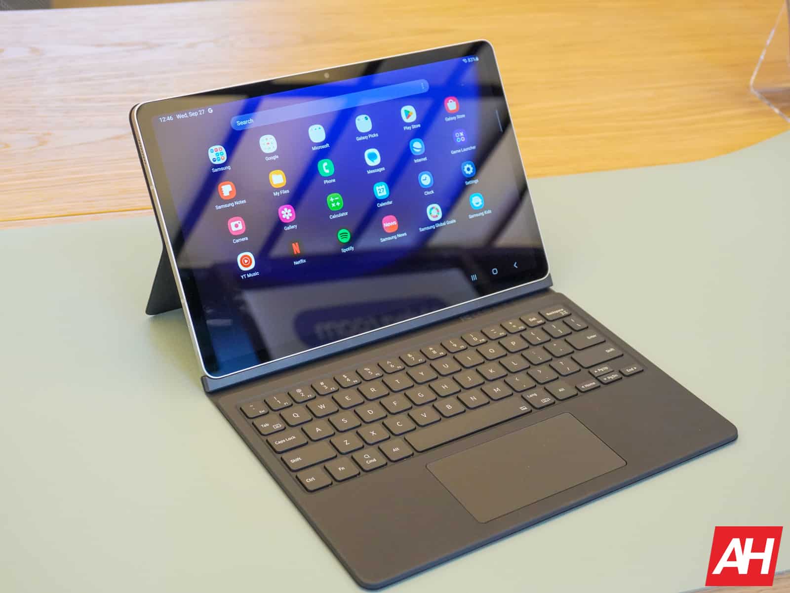 One UI 6.1 publié pour la Galaxy Tab S9 FE, Fit 3 obtient la première ...