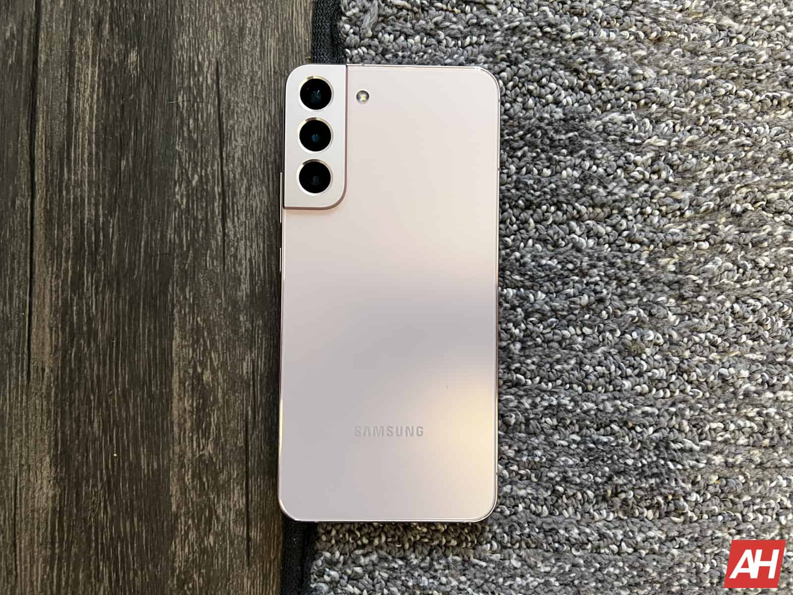 La série Galaxy S22 obtient sa dernière mise à jour Android majeure ...