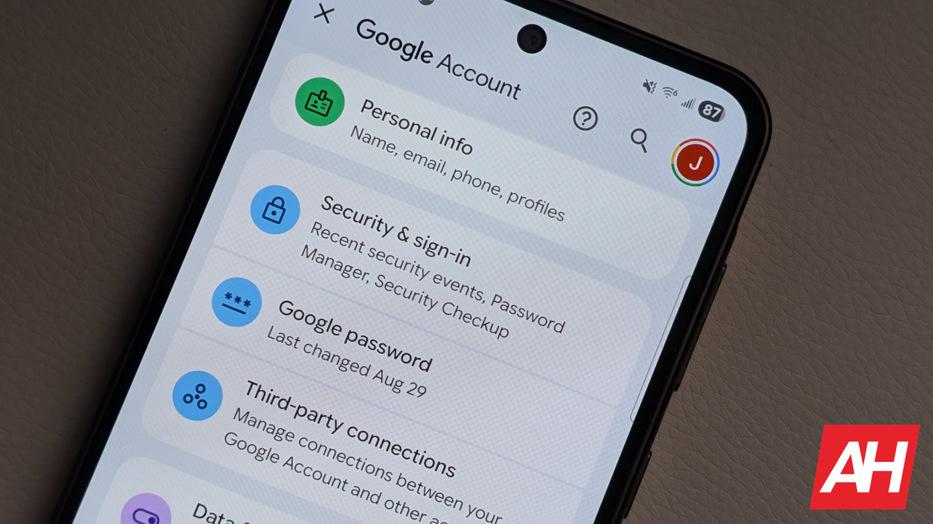 Le Dark Web Report de Google est guillotiné début 2026 - Android Actu